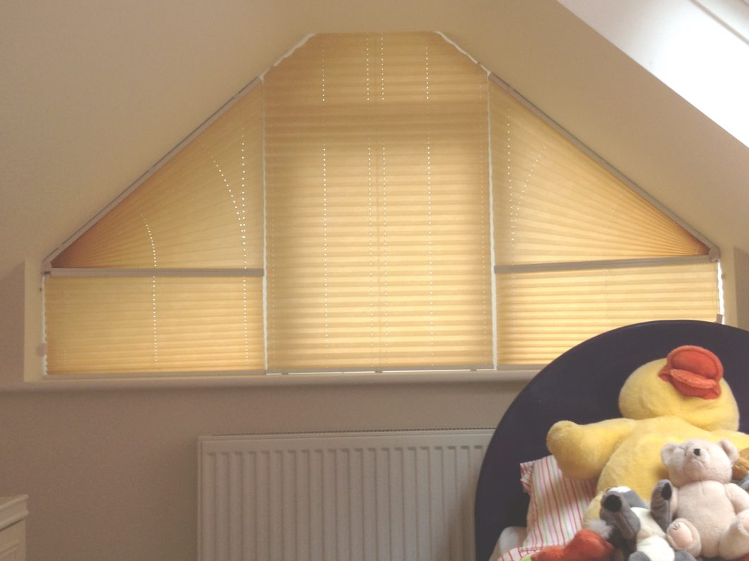 Blinds for gable end windows - Gable end wndow blinds